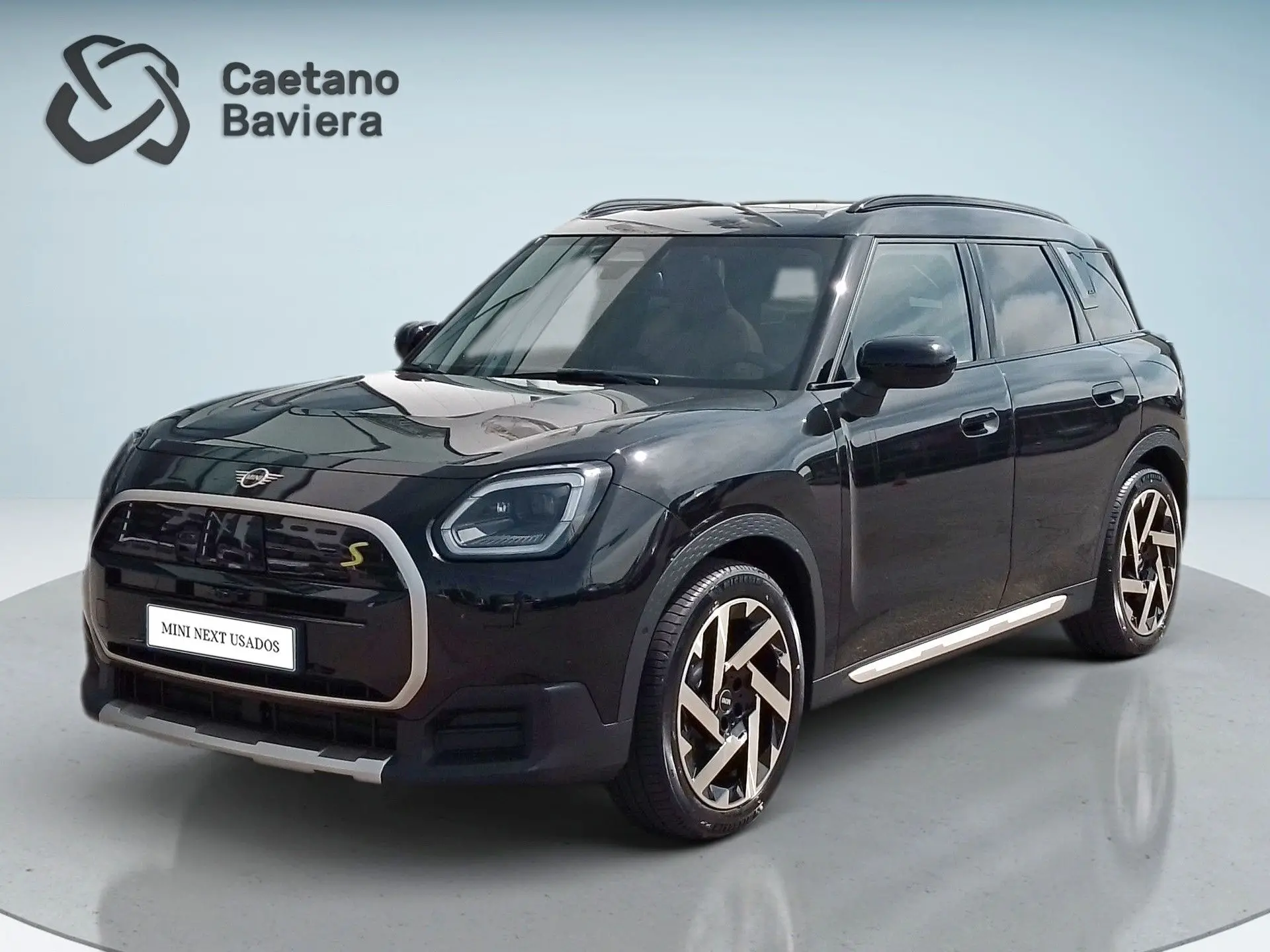 MINI Countryman BEV SE ALL4 - Caetano Retail